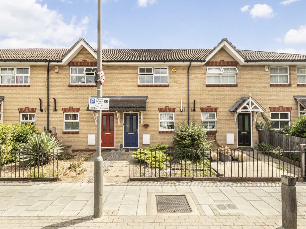 2 bed terraced house to rent in Swaffield Road, London SW18, £2,300 pcm ...
