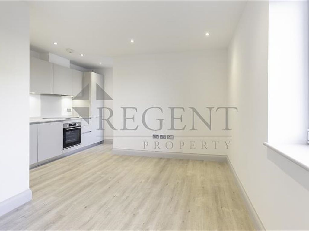 1 bed flat to rent in Devonhurst Place, Heathfield Terrace, London W4 ...