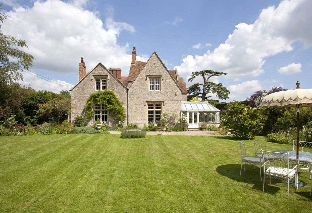 4 bed semi-detached house for sale in Church Walk, Ambrosden, Bicester ...