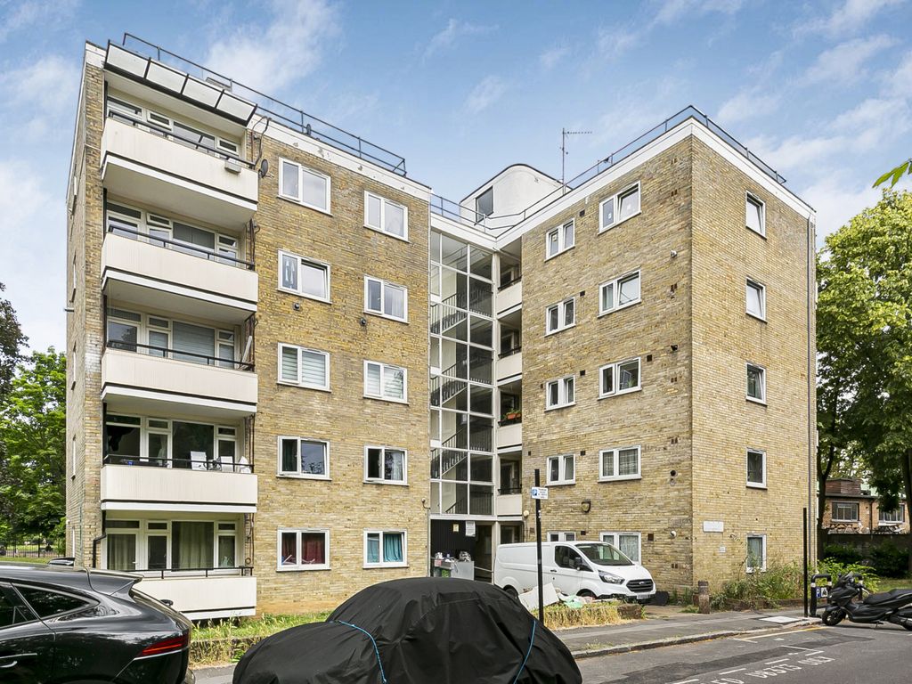 2 bed flat for sale in Catherall Road, London N5 - Zoopla