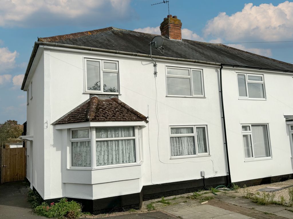 4 Bed Semi Detached House To Rent In Bulan Road Headington