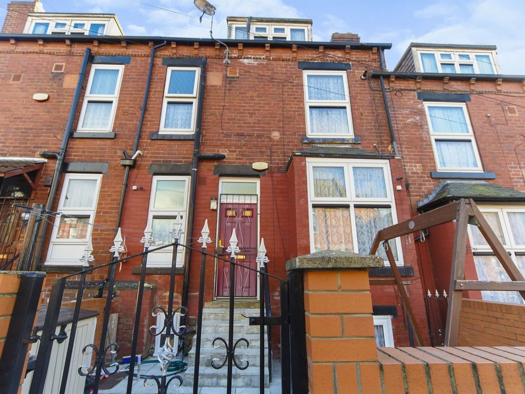 3 bed terraced house for sale in Conway Mount, Leeds LS8 - Zoopla