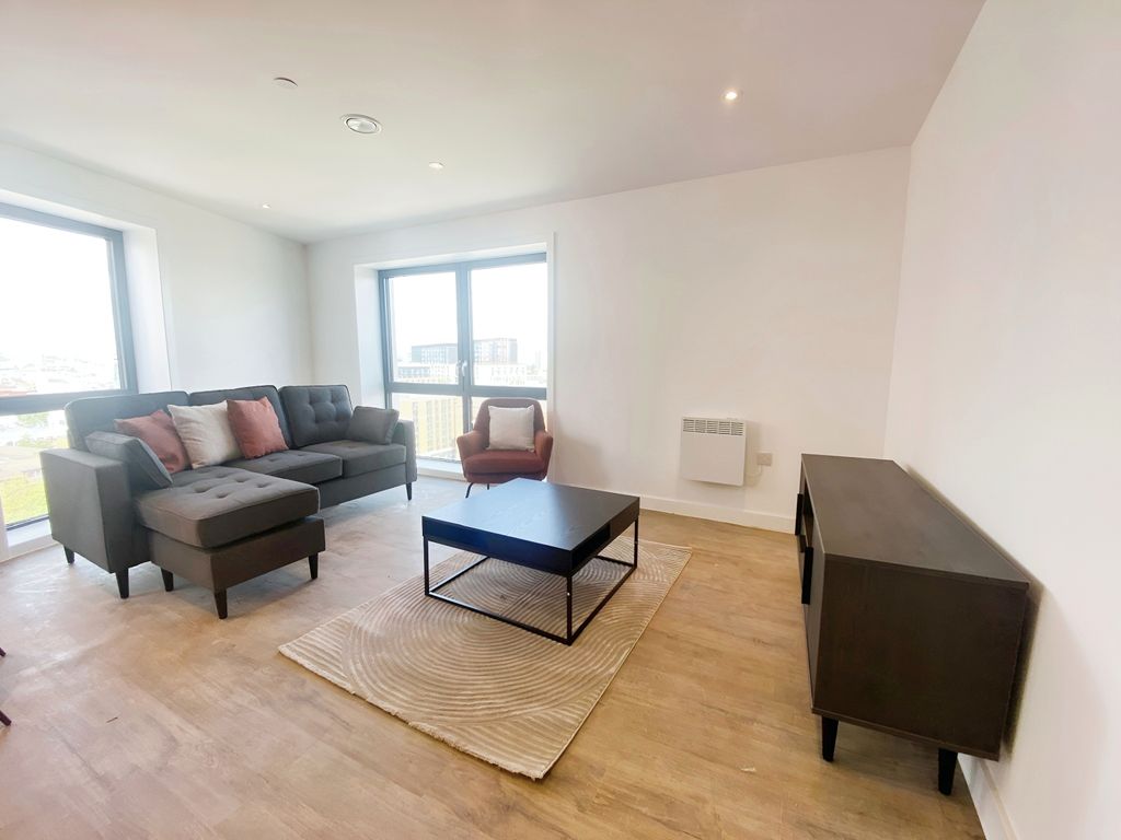 2 bed flat to rent in Phoenix, Saxton Lane, Leeds LS9, £1,550 pcm - Zoopla