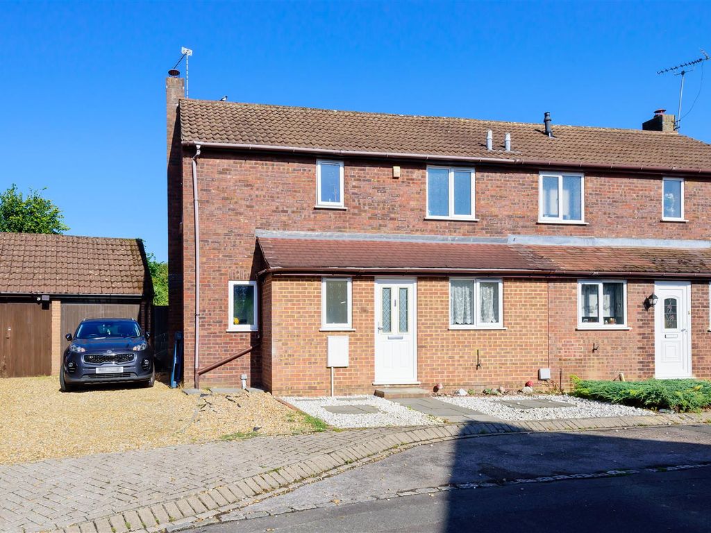 3 bed semi-detached house for sale in Saxon Way, Lychpit, Basingstoke ...