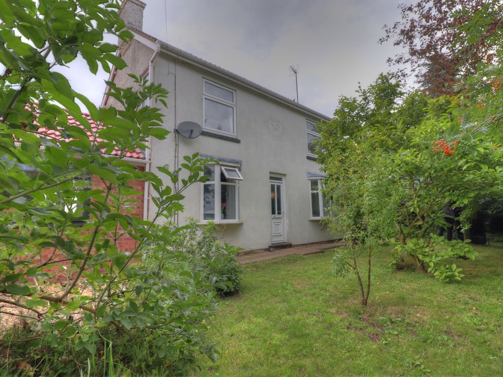 3 bed farmhouse for sale in Chapel Drove, Holbeach Drove, Spalding PE12 ...