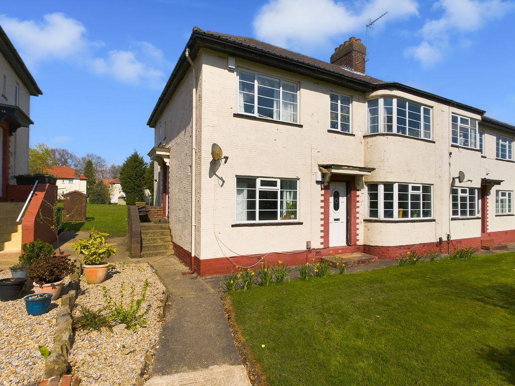 2 bed maisonette for sale in New Adel Lane, Adel, Leeds LS16 - Zoopla