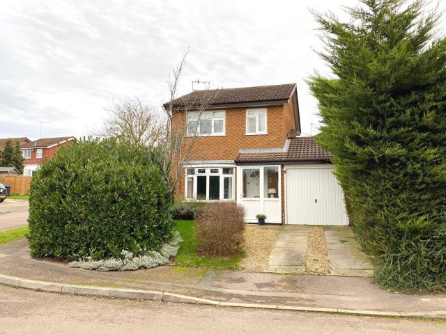 3 Bed Detached House For Sale In Shard Close East Hunsbury