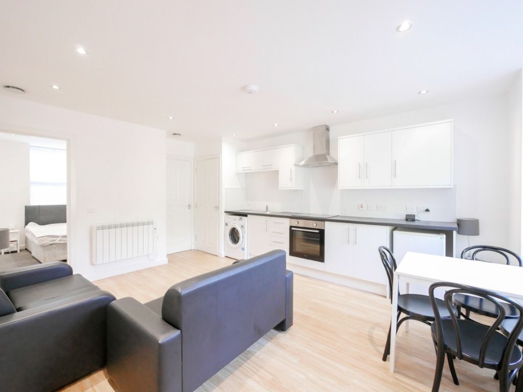 1 bed flat to rent in Muirton Road, Dundee DD2, £625 pcm - Zoopla