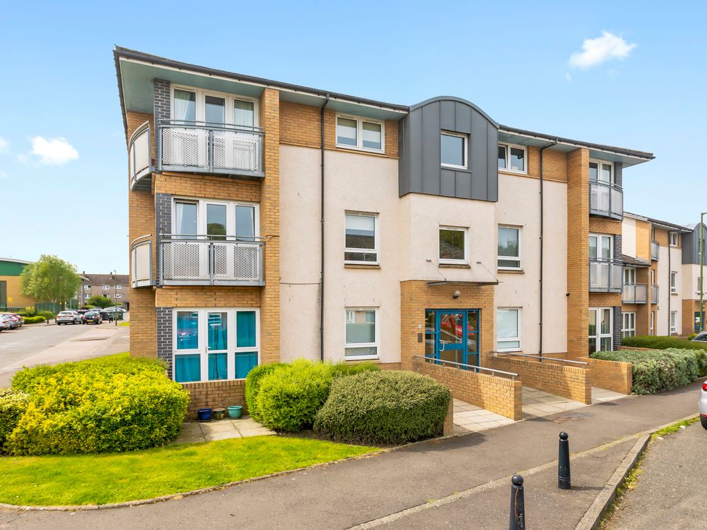 2 bed flat for sale in 47/5 Stenhouse Gardens, Stenhouse, Edinburgh ...
