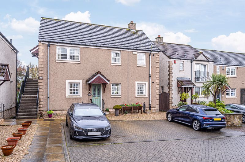 2 bed flat for sale in Mid Street, Kirkcaldy KY1, £110,000 - Zoopla