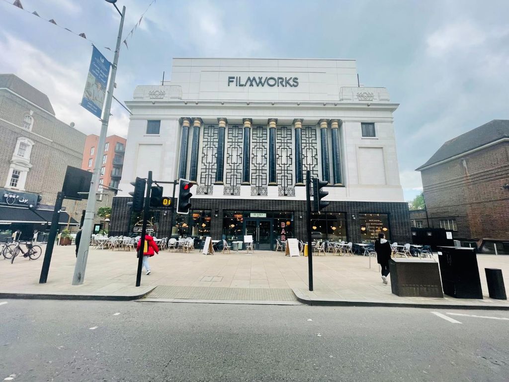 2 bed flat to rent in Filmworks Walk, London W5 - Zoopla