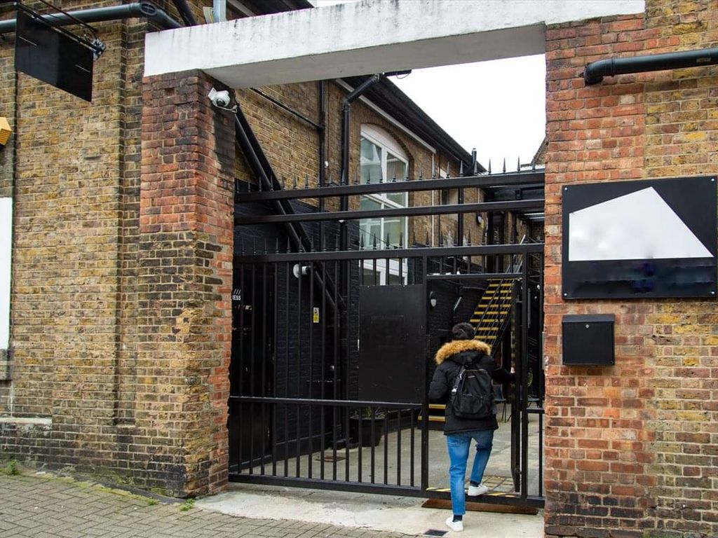 Serviced office to let in 9-15 Elthorne Road, Unit 2C, London N19, £ ...