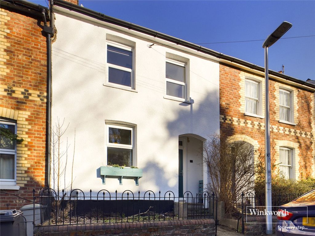 3 Bed Terraced House For Sale In Alpine Street Reading Berkshire Rg1