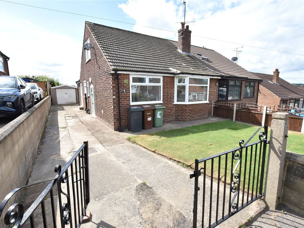 3 bed bungalow for sale in Somerville Drive, Leeds, West Yorkshire LS14 ...