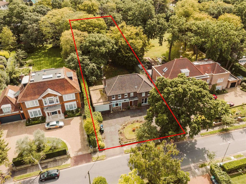 8 Bed Detached House For Sale In Winnington Road Hampstead Garden