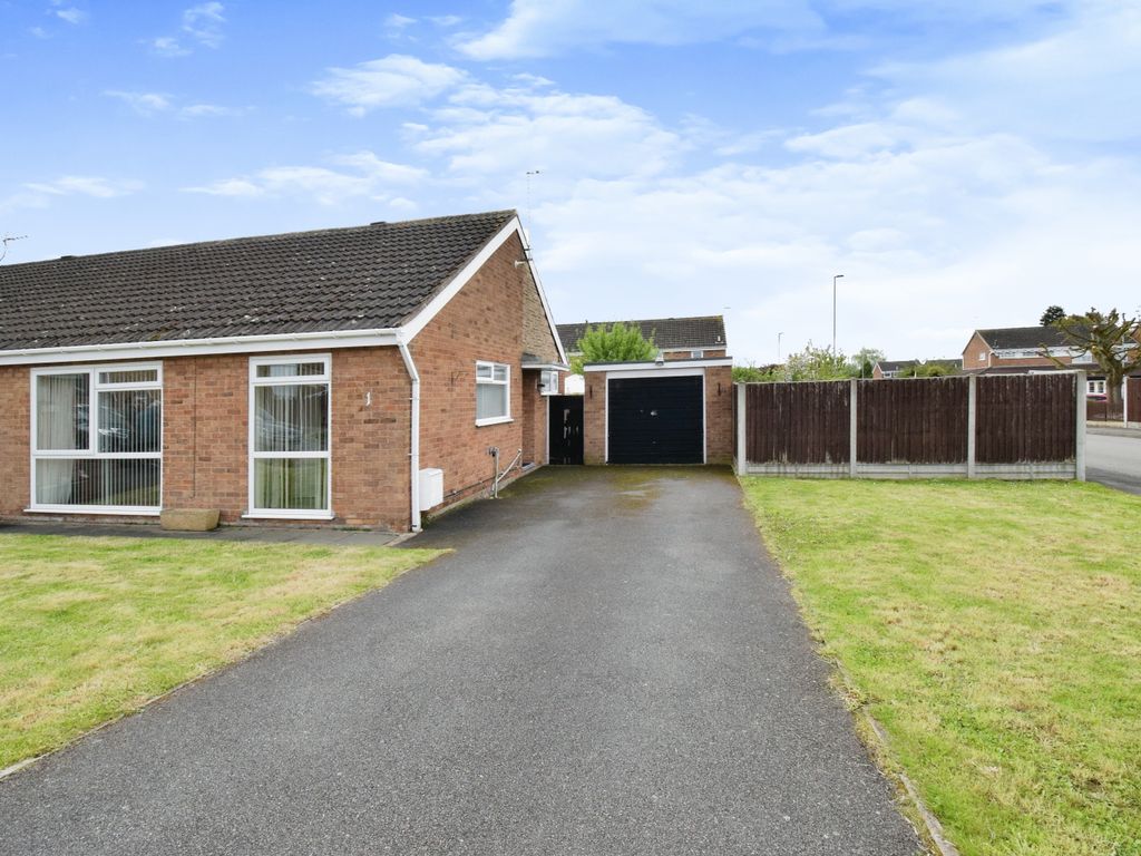 2 Bed Bungalow For Sale In New Forest Close Wigston Leicestershire