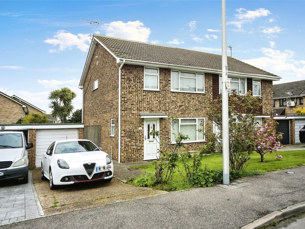 3 Bed Semi Detached House For Sale In Milton Avenue Cliffe Woods