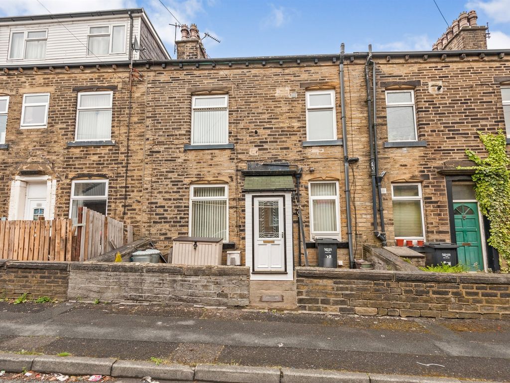 3 bed property to rent in Dunkirk Street, Halifax HX1 - Zoopla