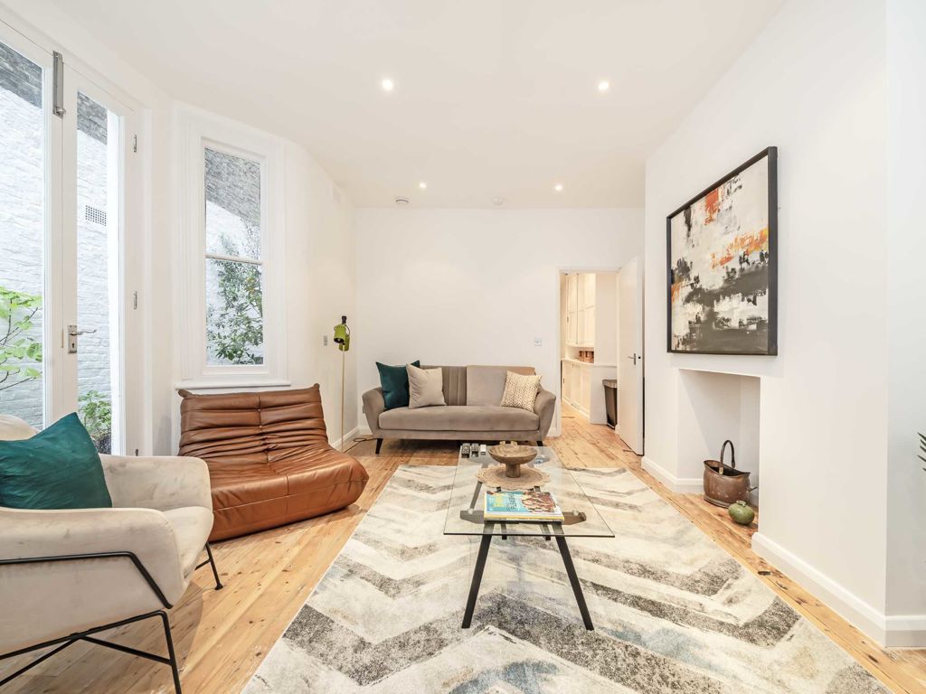 2 bed flat for sale in Belgrave Road, London SW1V, £1,100,000 - Zoopla