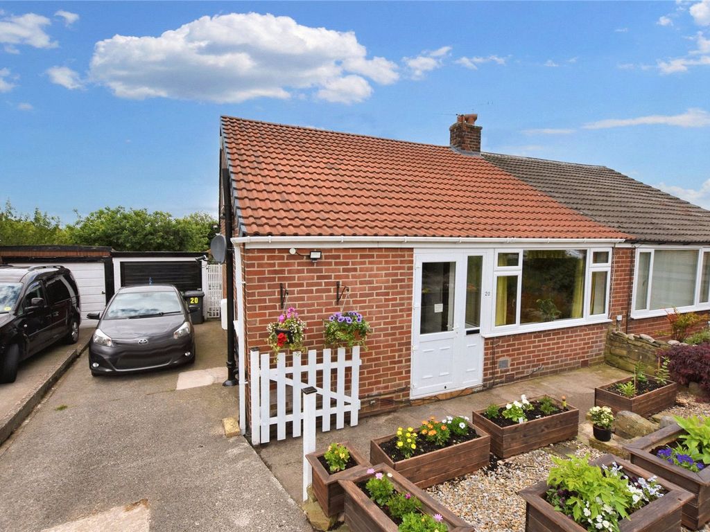 2 bed bungalow for sale in Owlcotes Garth, Pudsey, West Yorkshire LS28 ...