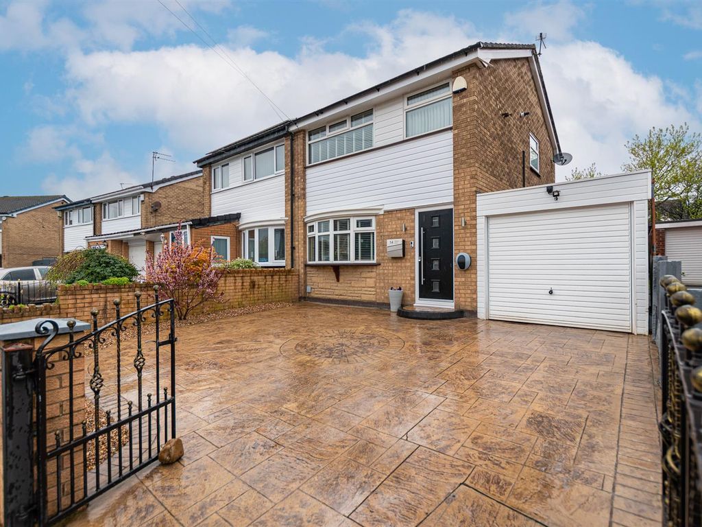 3 Bed Semi Detached House For Sale In Radnor Drive Leigh Wn7 £230 000