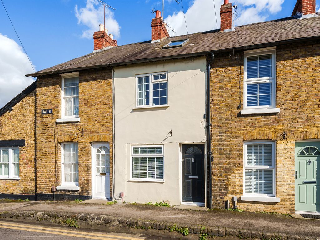 2 bed terraced house for sale in Ray Street, Maidenhead SL6 - Zoopla