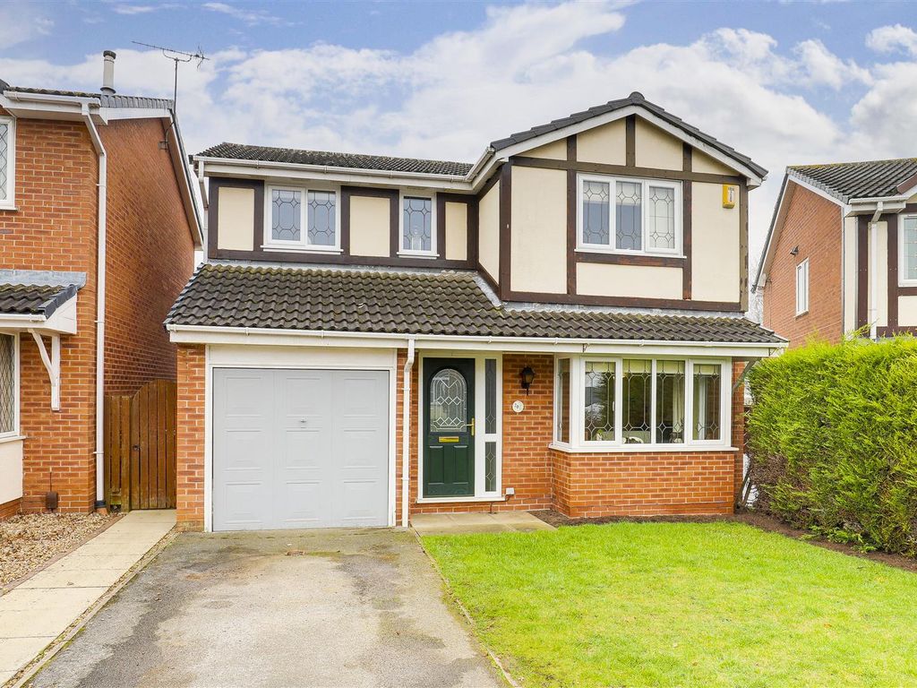 4 bed detached house for sale in Chine Gardens, West Bridgford ...