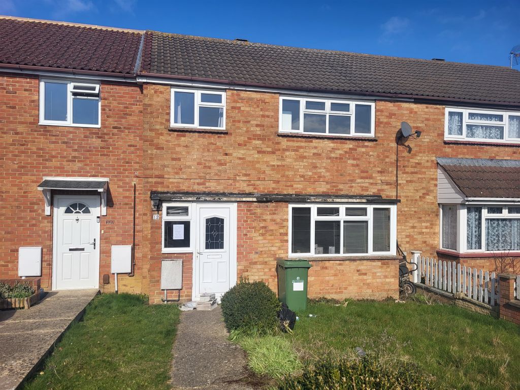 3 Bed Terraced House For Sale In Hertford Place Bletchley Milton