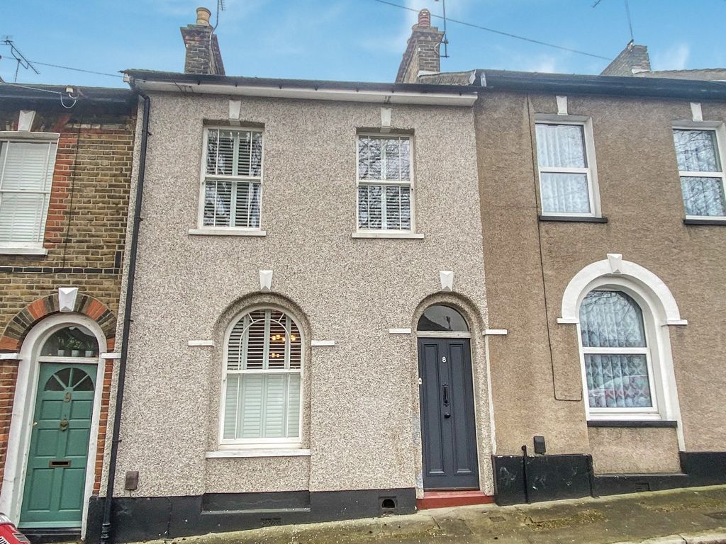 2 bed terraced house to rent in Christchurch Road, Gravesend, Kent DA12, £1,350 pcm - Zoopla