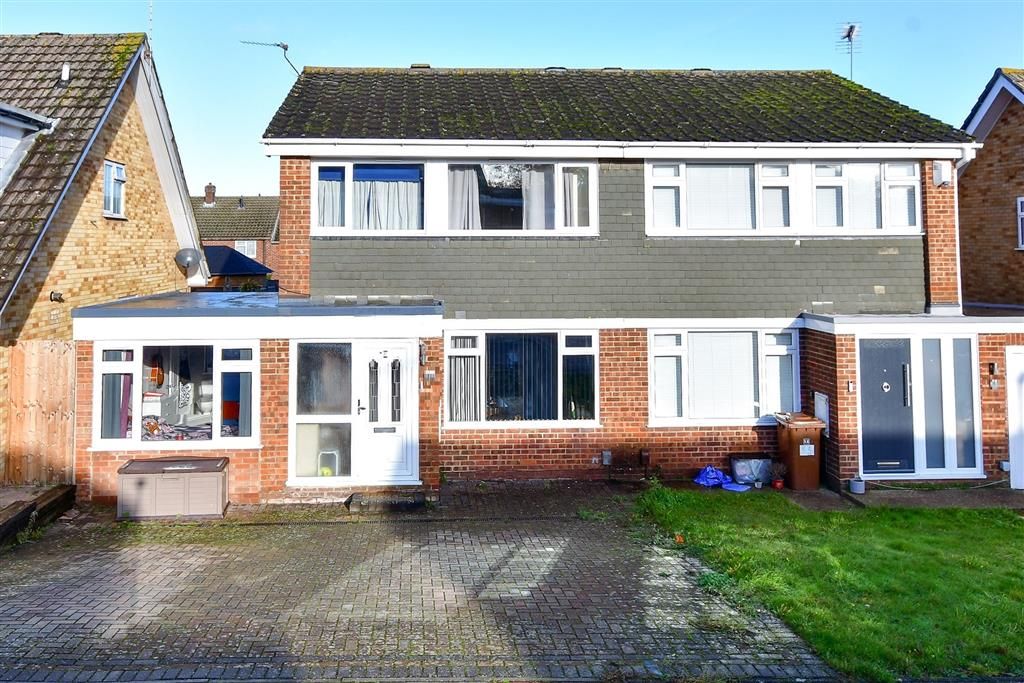 4 Bed Semi Detached House For Sale In Winchester Avenue Walderslade