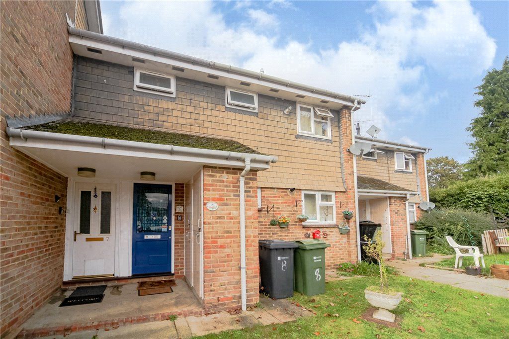1 bed flat for sale in School Close, Guildford GU1 - Zoopla