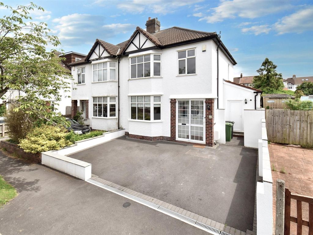4 Bed Semi Detached House For Sale In Lake Road Westbury On Trym