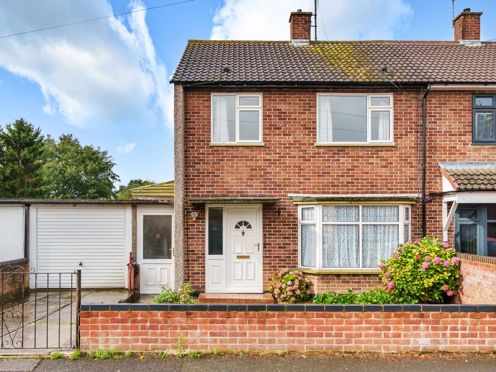 3 Bed Semi Detached House For Sale In Merlin Road Oxford Oxfordshire