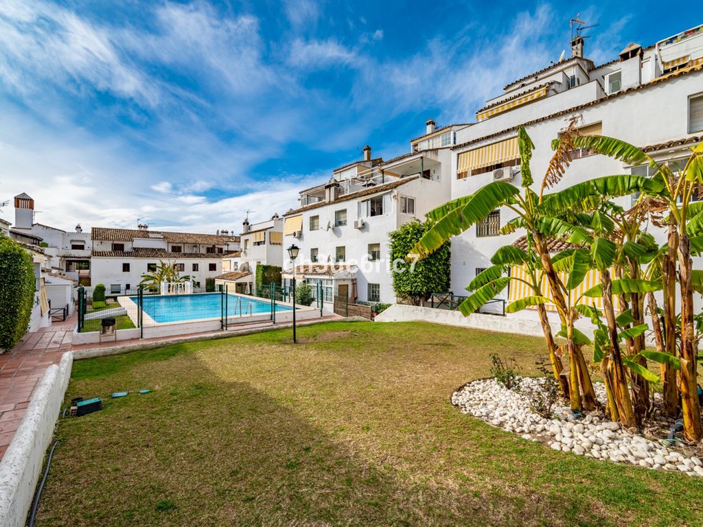 2 bed apartment for sale in Torremuelle, Benalmadena, Malaga - Zoopla