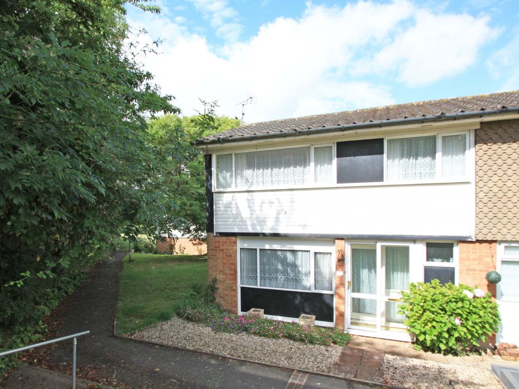3 bed end terrace house for sale in Home Farm, Swindon SN6 - Zoopla