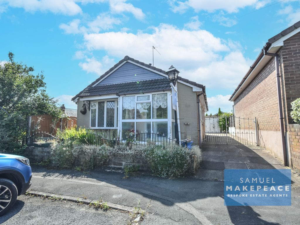 2 Bed Bungalow For Sale In Stormont Close Bradeley Stoke On Trent