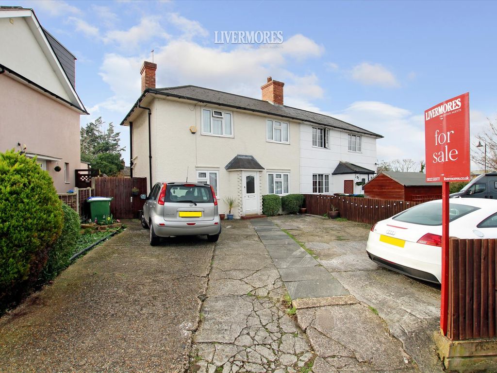 3 Bed Semi Detached House For Sale In Heath Road Crayford Dartford