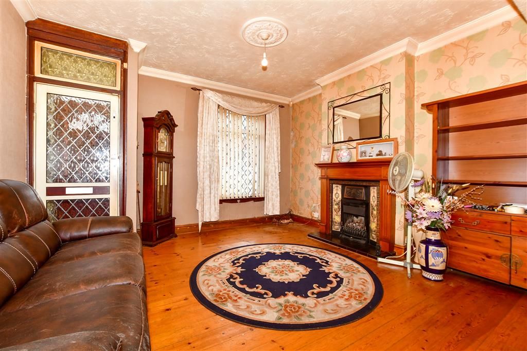2 bed end terrace house for sale in Clarendon Road, Gravesend, Kent DA12, Sale by tender - Zoopla