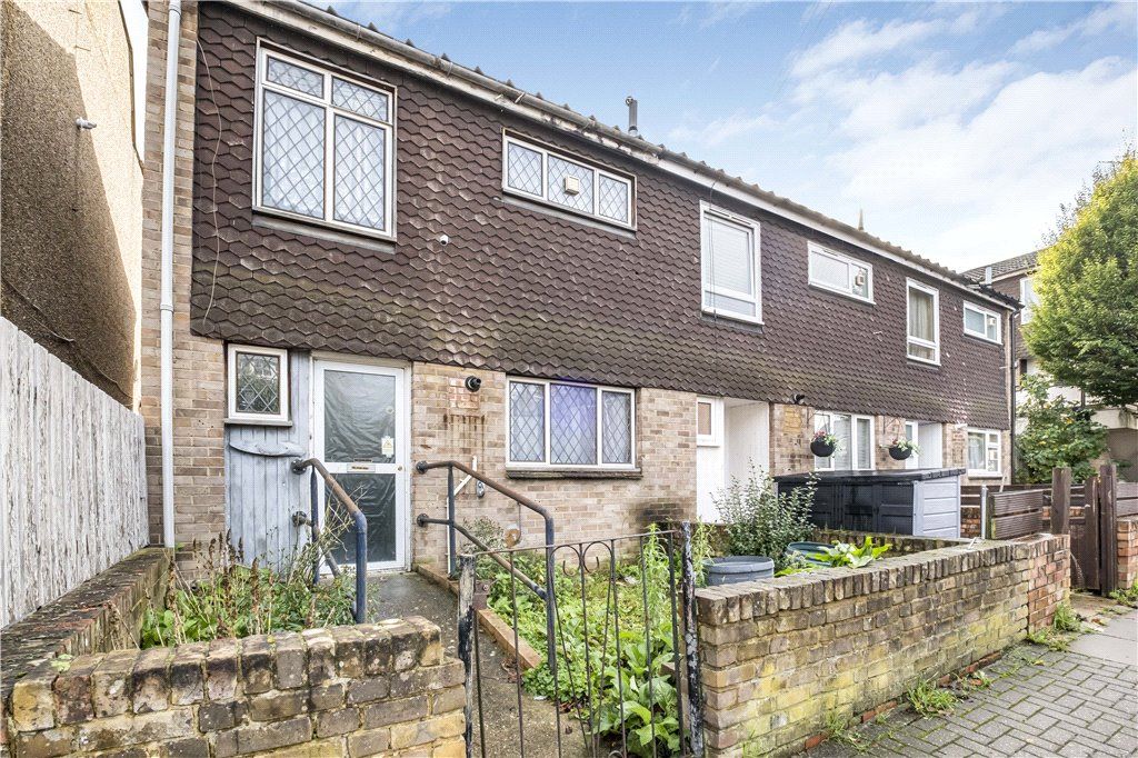 3 Bed End Terrace House For Sale In Pretoria Road London Sw16 £