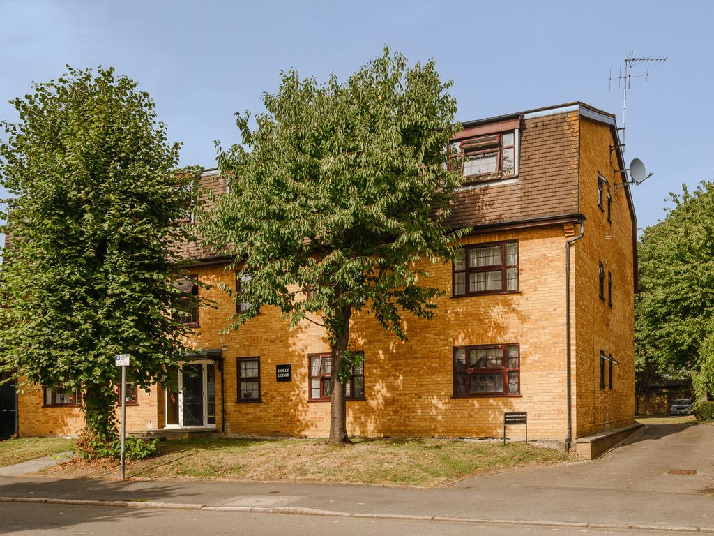 Studio for sale in Coombe Lane, London SW20, £285,000 - Zoopla