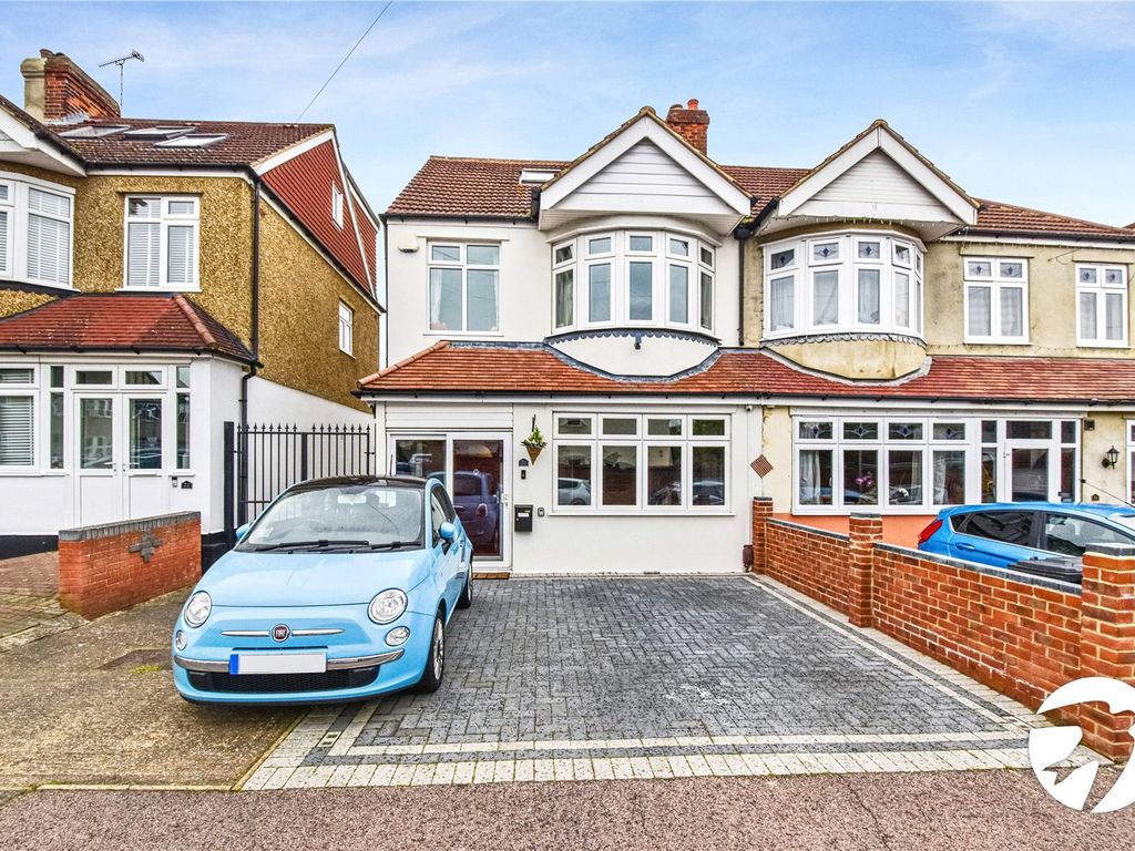 4 Bed Semi Detached House For Sale In Chastilian Road Dartford Kent