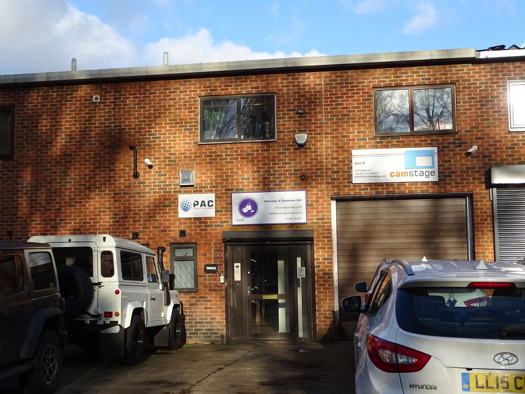 Office to let in Lower Luton Road, Harpenden AL5, £9,000 pa - Zoopla