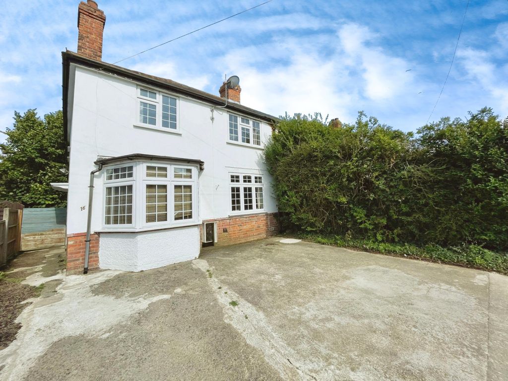 3 Bed Semi Detached House For Sale In Benson Road Headington Oxford