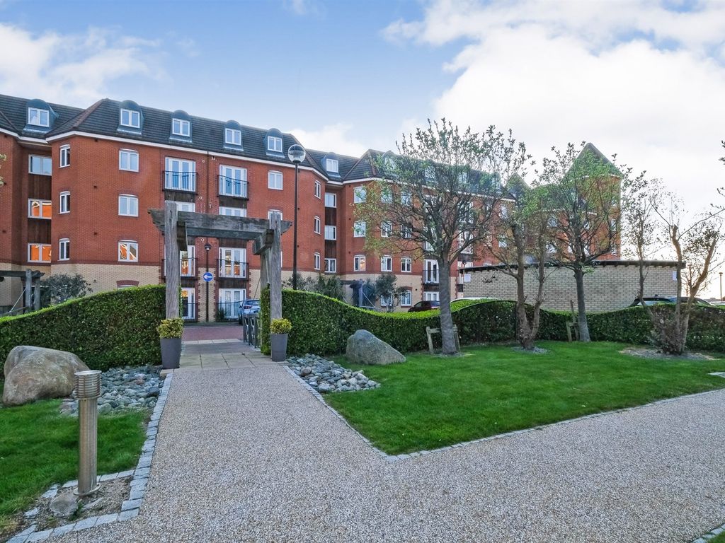 2 bed flat for sale in Quebec Quay, Liverpool L3 - Zoopla