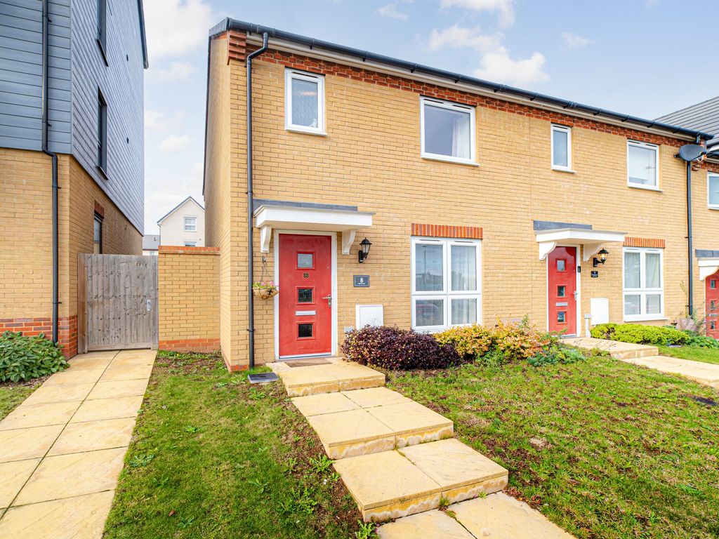 3 Bed End Terrace House For Sale In Redgrove Avenue Sittingbourne Me10