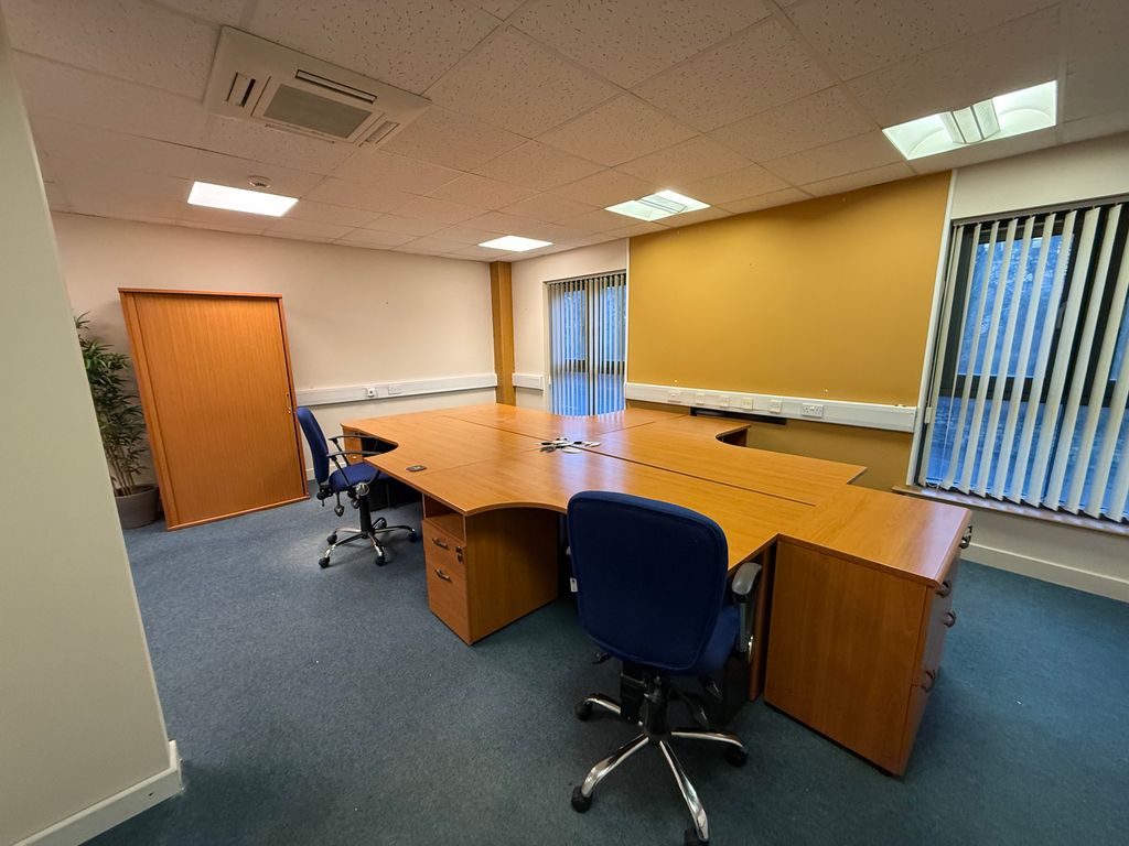 Office to let in Derby Road, Belper DE56, £6,500 pa - Zoopla