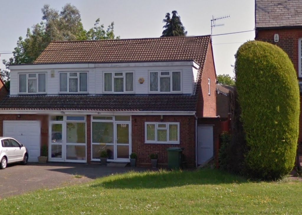 3 Bed Semi Detached House For Sale In Leverstock Green Road Hemel