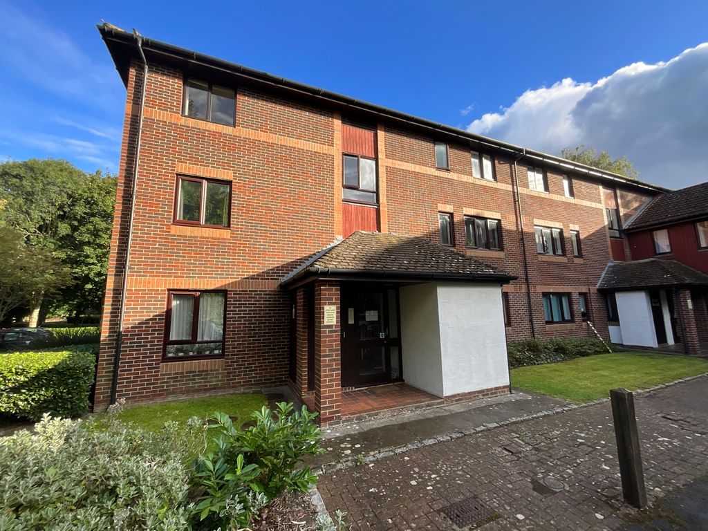 1 bed flat to rent in Pebble Drive, Didcot, Oxfordshire OX11, £875 pcm ...