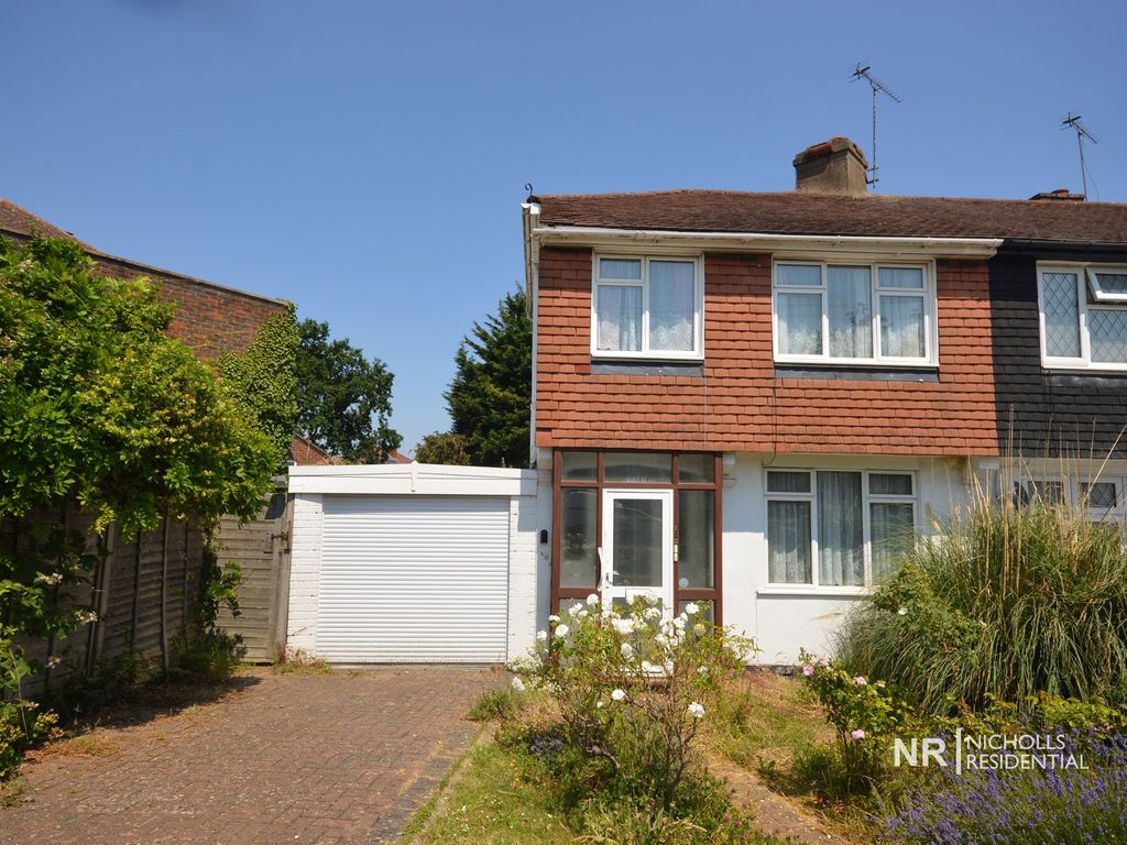 3 Bed End Terrace House For Sale In Warren Drive South Surbiton
