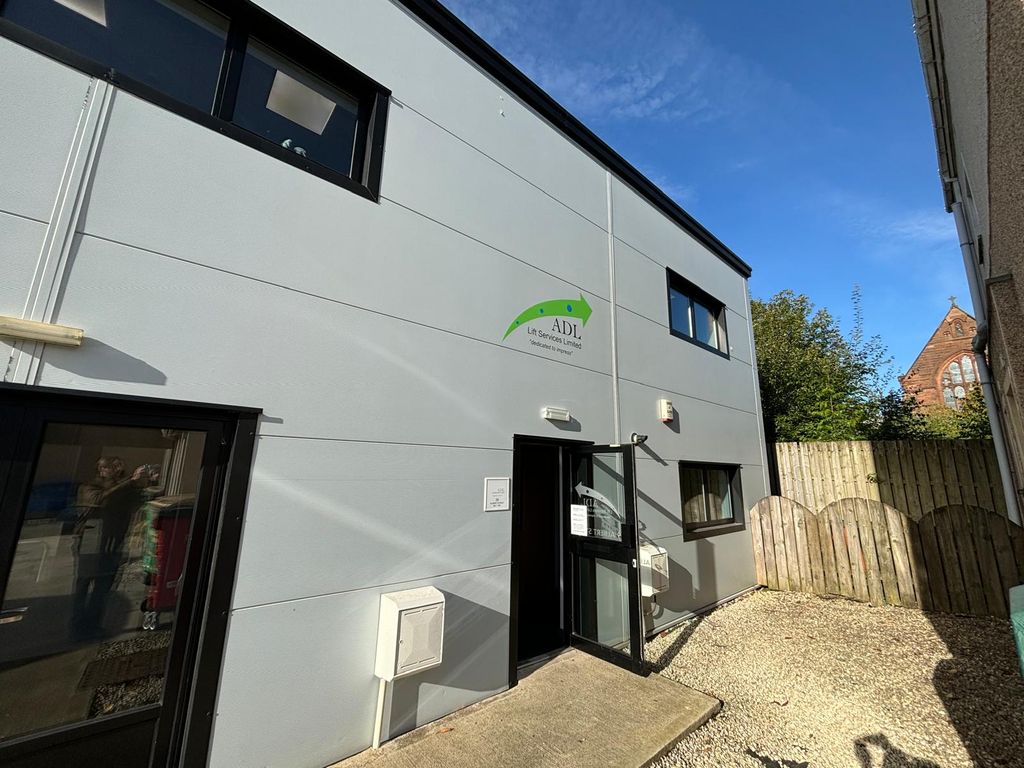 Office to let in Albert Street, Motherwell ML1, £12,000 pa - Zoopla